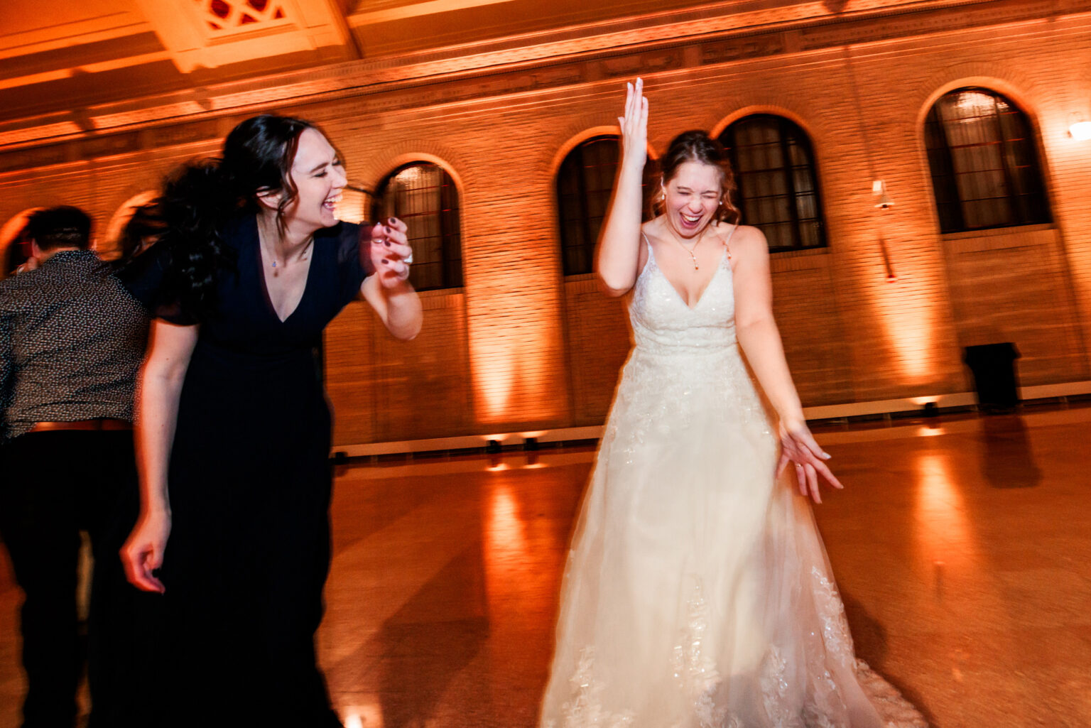 Union Depot St Paul - Duluth/Minneapolis Wedding Photographer